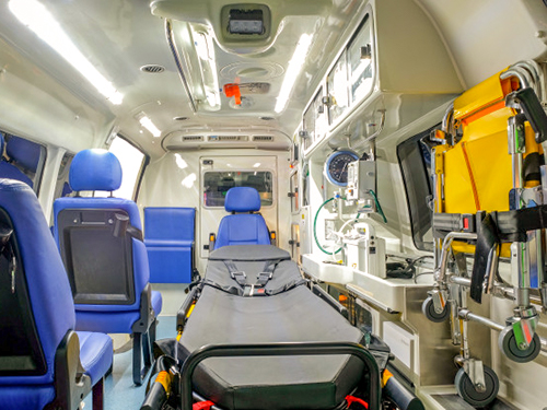 Quels sont les matériels et produits obligatoires dans une ambulance
